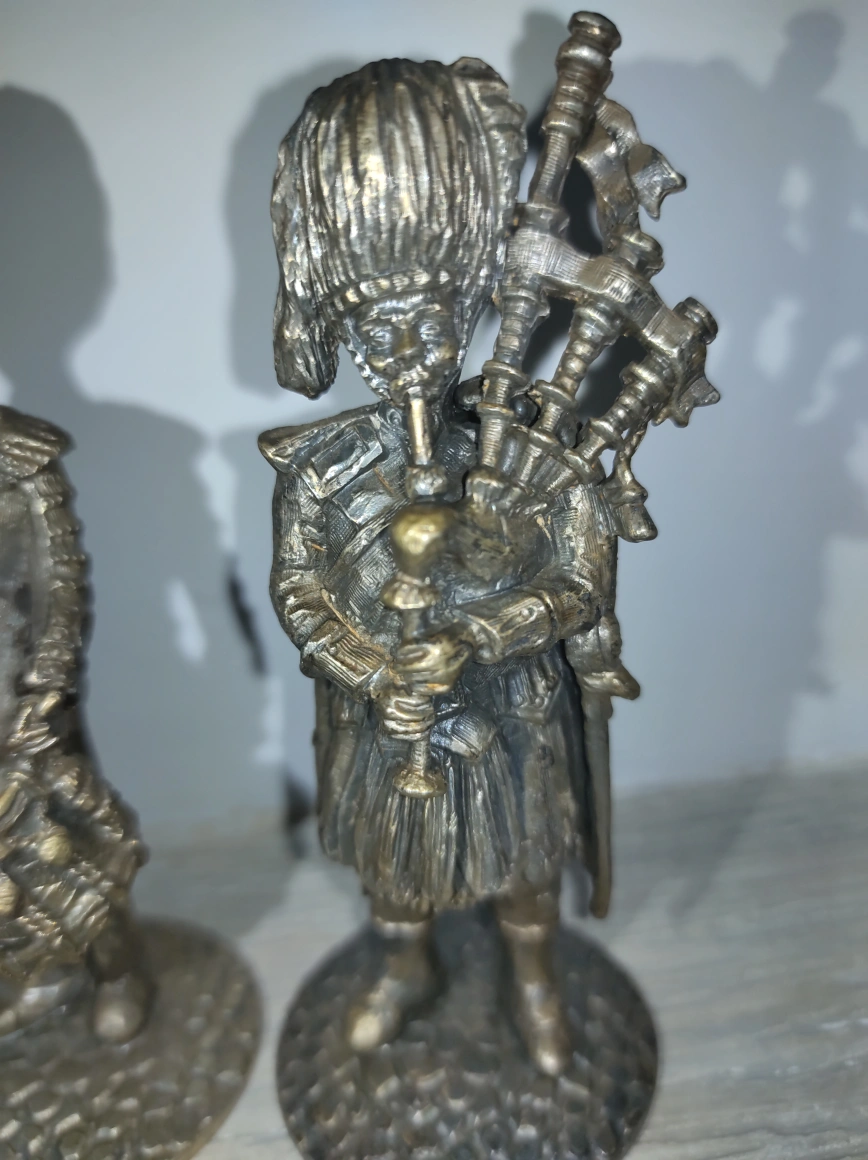 Vintage Pewter Figurine s - British Pewter Society Mark | Karrot